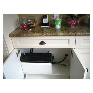 Basic Kitchen Audio - Traditional - Kitchen - Toronto - by OMEGA Audio ...