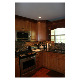 Bayville Kitchen - Traditional - Kitchen - New York - by Cindy Kelly ...