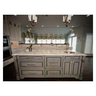 Beach kitchen - Beach Style - Kitchen - New York - by Milltex Home ...