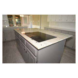 Beautiful 3 Tone Kitchen - Kitchen - Dallas - by Hardy's Painting | Houzz