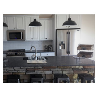 Beautiful new kitchens - Rustic - Kitchen - Cleveland - by Chippewa ...