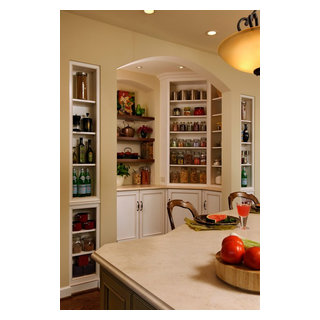 Beautiful Traditional Kitchen in Vienna - Traditional - Kitchen - DC ...