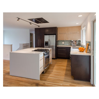 BELLEVUE RESIDENCE - Modern - Kitchen - Seattle - by Raina Henderson ...