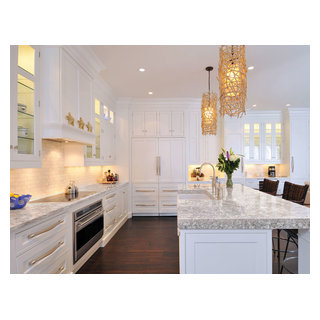 Berwyn design by Cambria. Natural quartz surfaces. - Beach Style ...