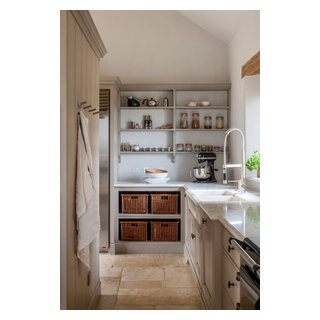 Bespoke Kitchen - Farmhouse - Kitchen - London - by Stone Age | Houzz