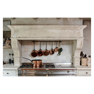 Bespoke Period Kitchen - Rustic - Kitchen - London - by Figura Kitchens ...