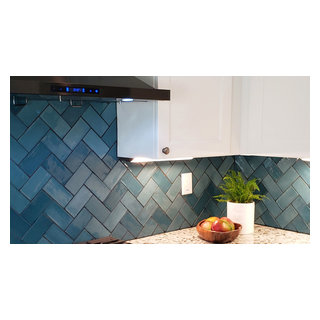 Bold Blue Herringbone Pattern Backsplash - Modern - Kitchen ...