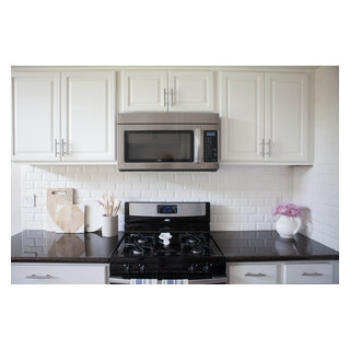 Bonnet - Beach Style - Kitchen - San Diego - by Jula Cole Design | Houzz