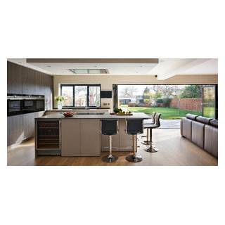 Briar House - Contemporary - Kitchen - Berkshire - by Snug Kitchens | Houzz