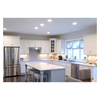 Bridgewater Kitchen - Transitional - Kitchen - Bridgeport - by Viking Kitchen Cabinets | Houzz