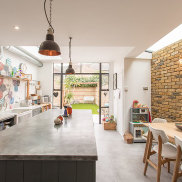 75 Beautiful Industrial Kitchen Ideas and Designs - March 2022 | Houzz UK