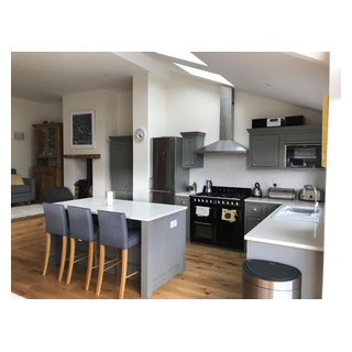 Brooks - Traditional - Kitchen - London - by Classic Kitchens Direct ...