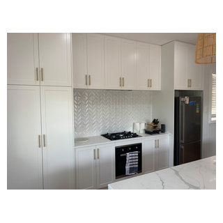 Brown Parade Kitchen - Modern - Kitchen - Brisbane - by Scott's ...