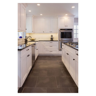 Bryn Athyn Kitchen - Farmhouse - Kitchen - Philadelphia - by Mark IV ...