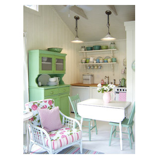 Cabot Cove Summer Cottage - Shabby-chic Style - Kitchen - Tampa - by ...