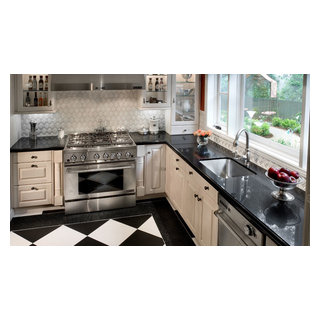 CAESAR STONE - Industrial - Kitchen - New York - by Kabinet King USA ...