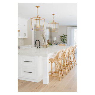 California Cool - Beach Style - Kitchen - San Diego - by DESIGN 4 ...