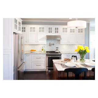 Candlelight Cabinetry Kitchen 4 - Kitchen - New York - by Kitchen World ...