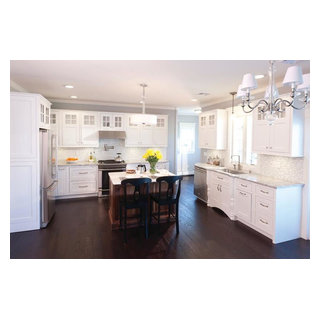 Candlelight Cabinetry Kitchen 4 - Kitchen - New York - by Kitchen World ...