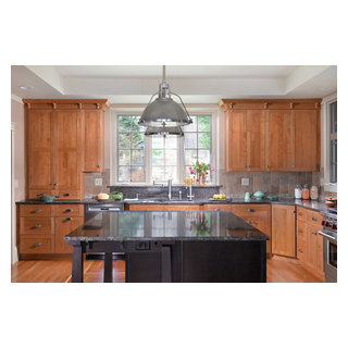 Candlelight Cabinetry Portfolio - Traditional - Kitchen - New York - by ...