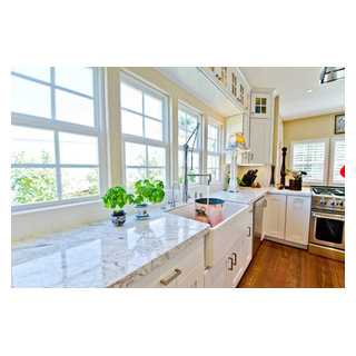 Cape Cod Inspired White Kitchen in Carlsbad - Modern - Kitchen - San ...