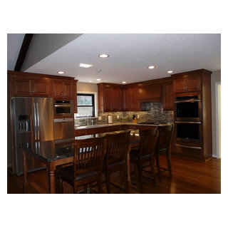 Caramel kitchen update - Transitional - Kitchen - Birmingham - by ...