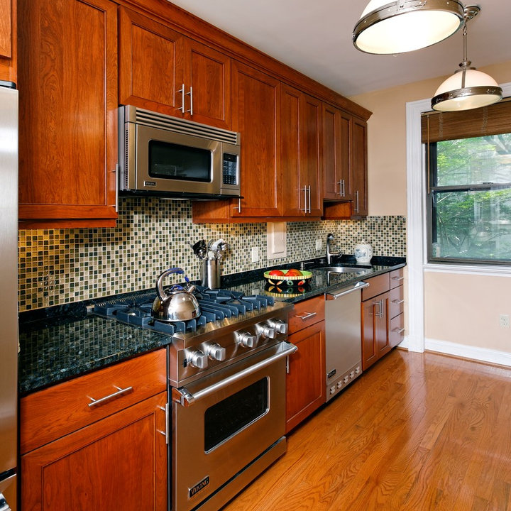 75 Beautiful Kitchen with Green Benchtop Ideas & Designs - July 2022 ...