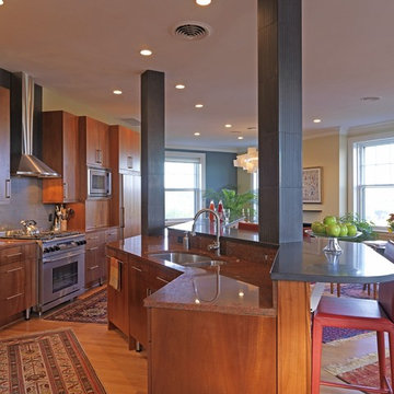 Kitchen Bar With Columns - Photos & Ideas | Houzz