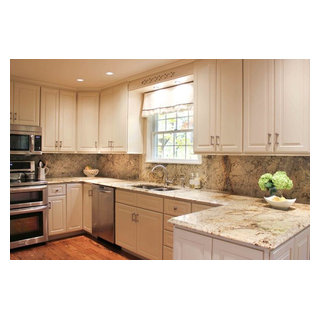 Casual Elegance - Contemporary - Kitchen - Cedar Rapids - by Wiles ...