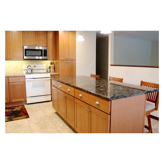 Cathy's Kitchen - Kitchen - Minneapolis - by Kitchens Made Simple ...