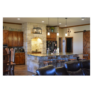Cattle Ranch Home - Rustic - Kitchen - Austin - by JC Builders LLC ...