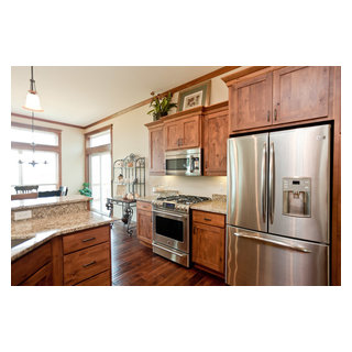 Cedar Rapids - Model Homes - Traditional - Kitchen - Cedar Rapids - by ...