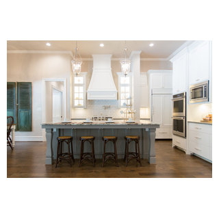 Charleston Style Estate - Kitchen - Dallas - by Duckworth Interiors | Houzz