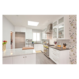 Chef Ryan Scott creates a sleek yet modest BlueStar Kitchen with swing ...