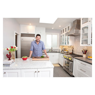 Chef Ryan Scott creates a sleek yet modest BlueStar Kitchen with swing ...