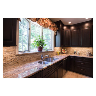 Chefs view in this Tuscan kitchen, granite ledge on the bay window ...