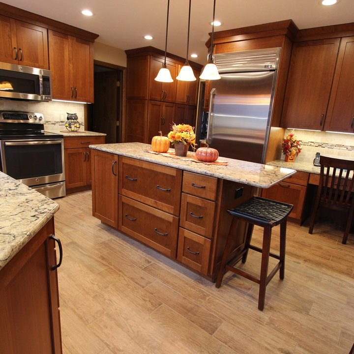 Cherry Cabinets With Quartz Countertop - Photos & Ideas | Houzz