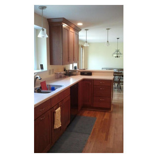 Cherry Shaker Style Kitchen - Farmhouse - Kitchen - New York - by ...