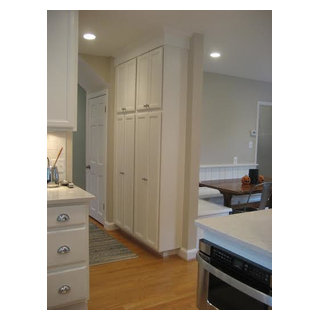 Chevy Chase Kitchen - Traditional - Kitchen - DC Metro - by Pelican ...