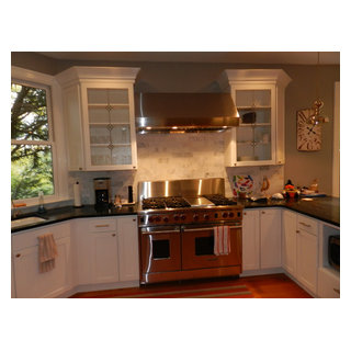 Chevy Chase Kitchen renovation - Traditional - Kitchen - DC Metro - by ...