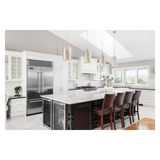 Chinook Ranch - Transitional - Kitchen - Calgary - by Cody and Co | Houzz