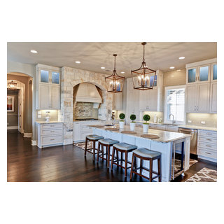 Chris & Sherrie's Home - Transitional - Kitchen - Austin - by T.A ...