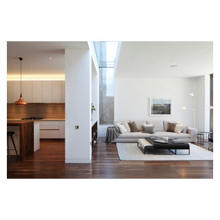 Clapham Townhouses in Caesarstone Osprey quartz and Filleto travertine ...