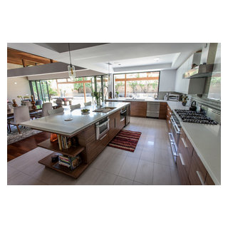 Clark - Rustic - Kitchen - Los Angeles - by IR Architects | Houzz