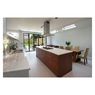 Classic Modern Kitchen - Modern - Kitchen - London - by Elan Kitchens ...