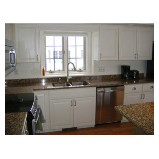 Classic Raised Panel in Maple - White Stain -Cambria Quartz Countertops ...