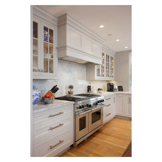 Classic Traditional Kitchen - Traditional - Kitchen - Philadelphia - by ...