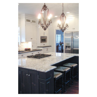 Classic white kitchen - Traditional - Kitchen - Cincinnati - by Essence ...