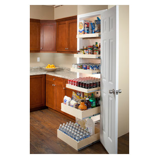Closet Pantry - Traditional - Kitchen - Columbus - by ShelfGenie of ...