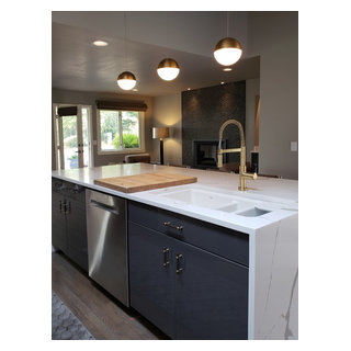 Clyde Hill Kitchen/Family/Laundry - Modern - Kitchen - Seattle - by ...